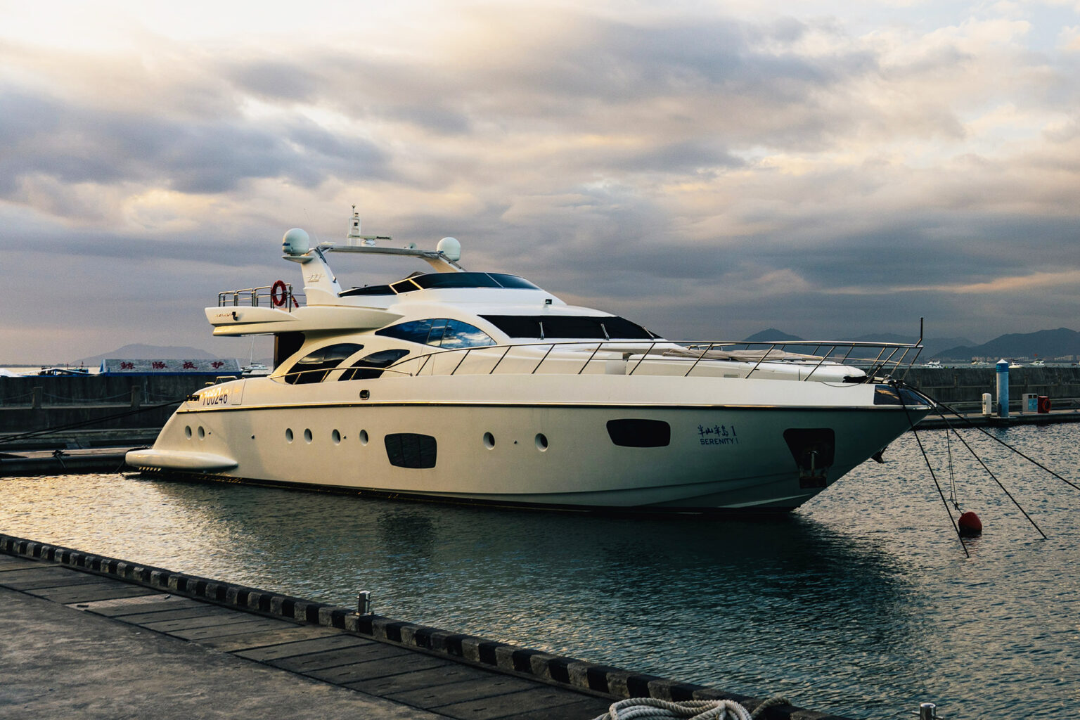 Azimut Yachts for Sale - Azimut Yachts Prices - TWW Yachts