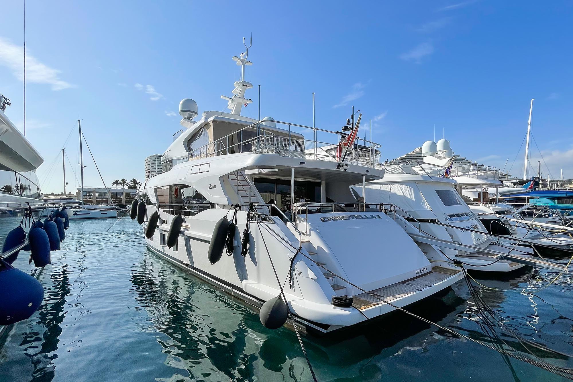 Benetti Delfino 95 for Sale - Benetti 95 Delfino Prices - TWW Yachts