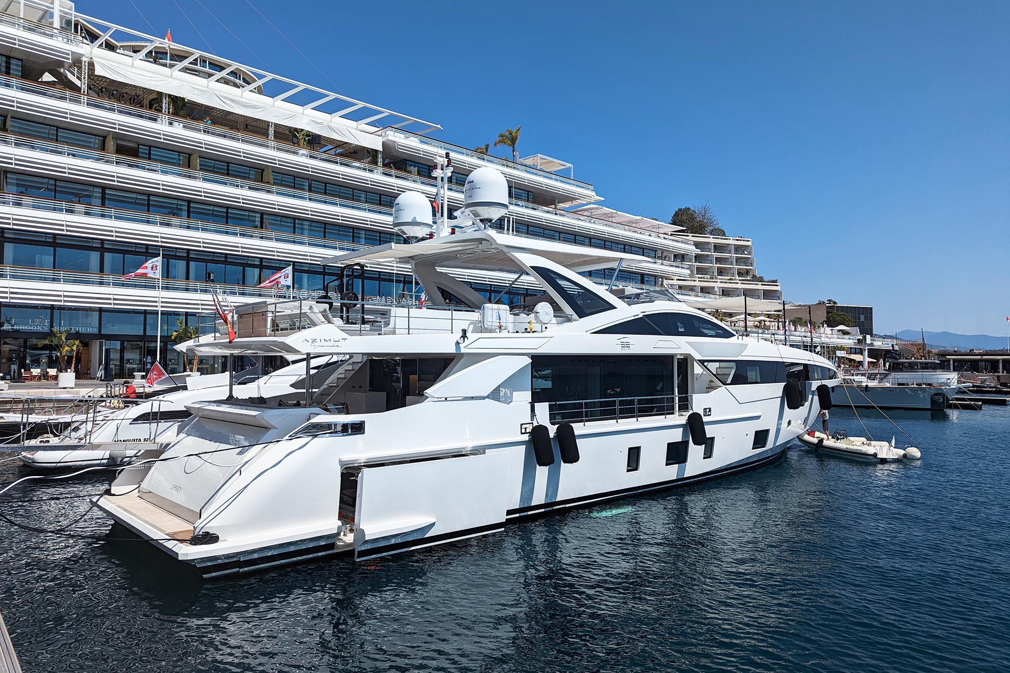 Azimut 83 Yacht for Sale - Azimut 83 Price - TWW Yachts