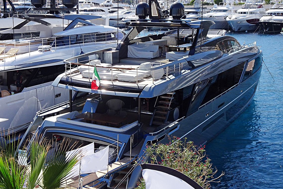 Riva 110 Dolcevita Yachts for Sale | Used Riva 110 Prices | TWW Yachts