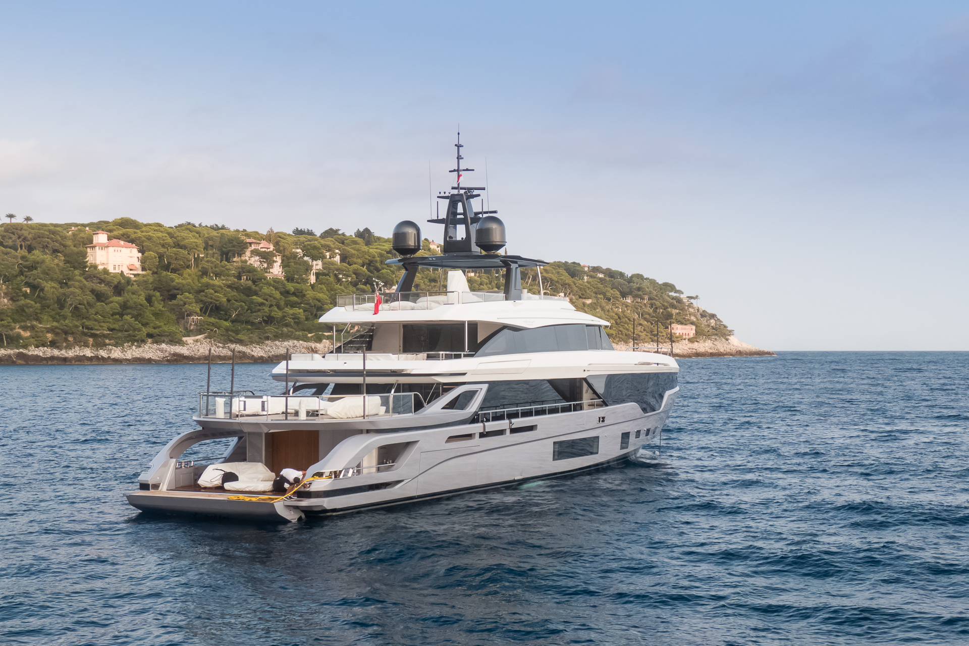 Azimut Trideck for Sale - Azimut Trideck Price - TWW Yachts