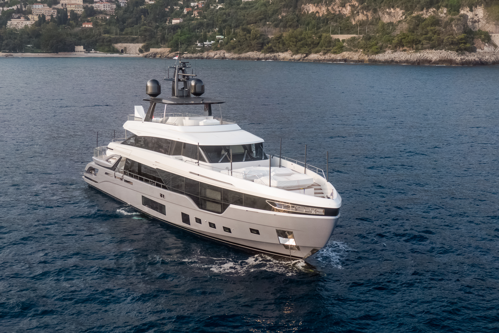 Azimut Trideck for Sale - Azimut Trideck Price - TWW Yachts