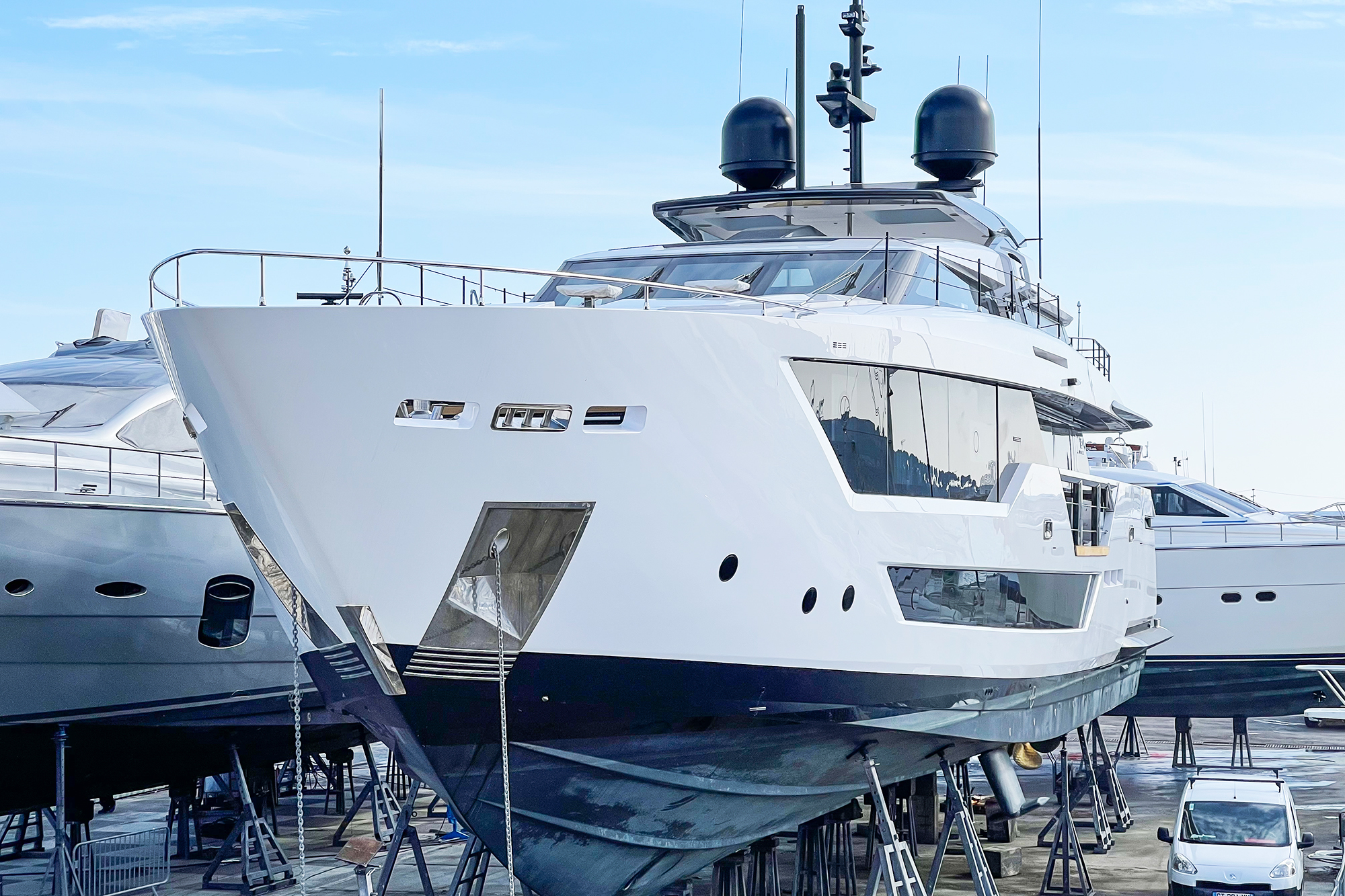 Custom Line 106 for Sale - Custom Line 106 Price - TWW Yachts