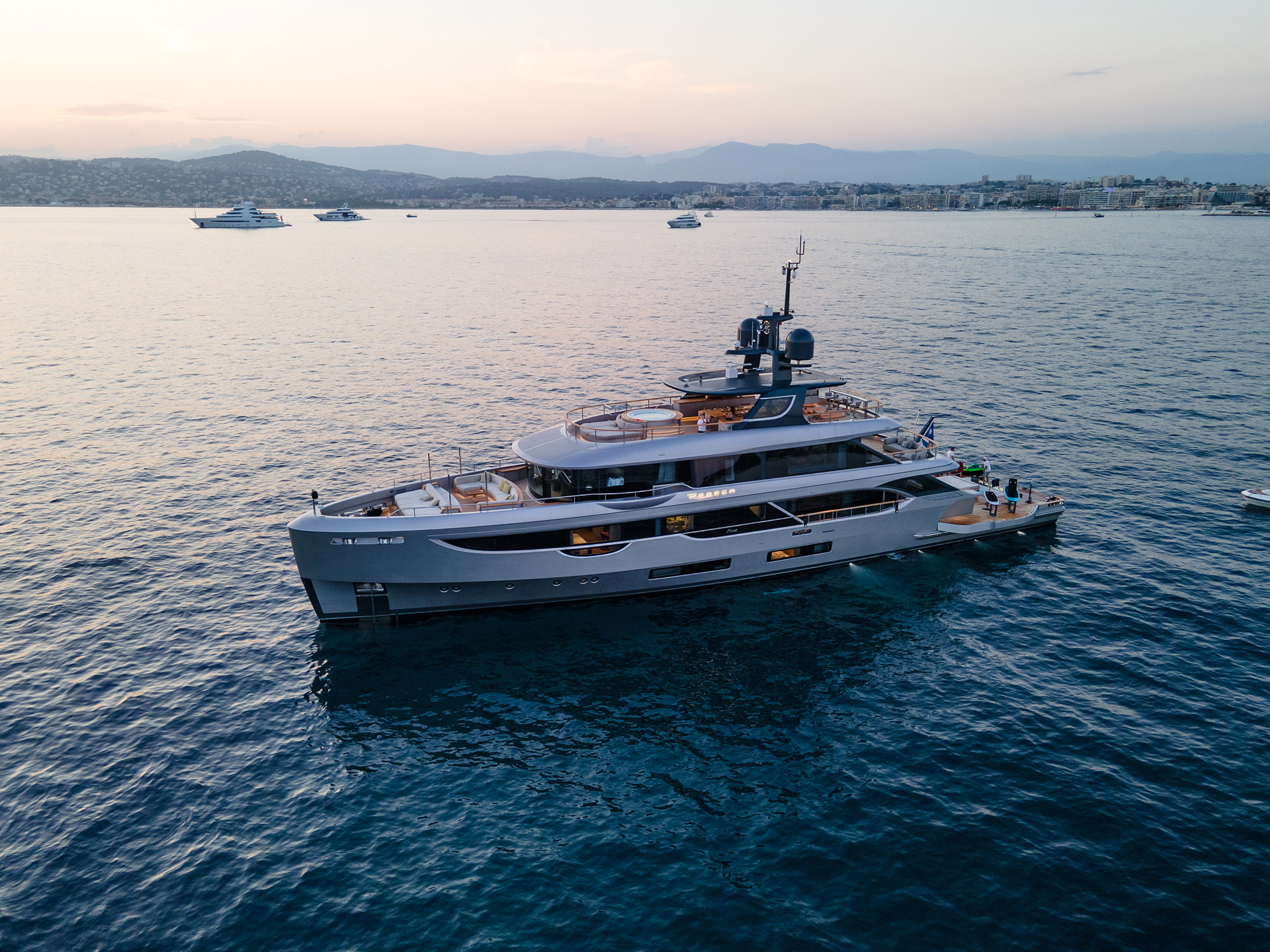 Benetti Oasis 40m Yacht for Sale - Benetti Oasis 40m Price - TWW Yachts