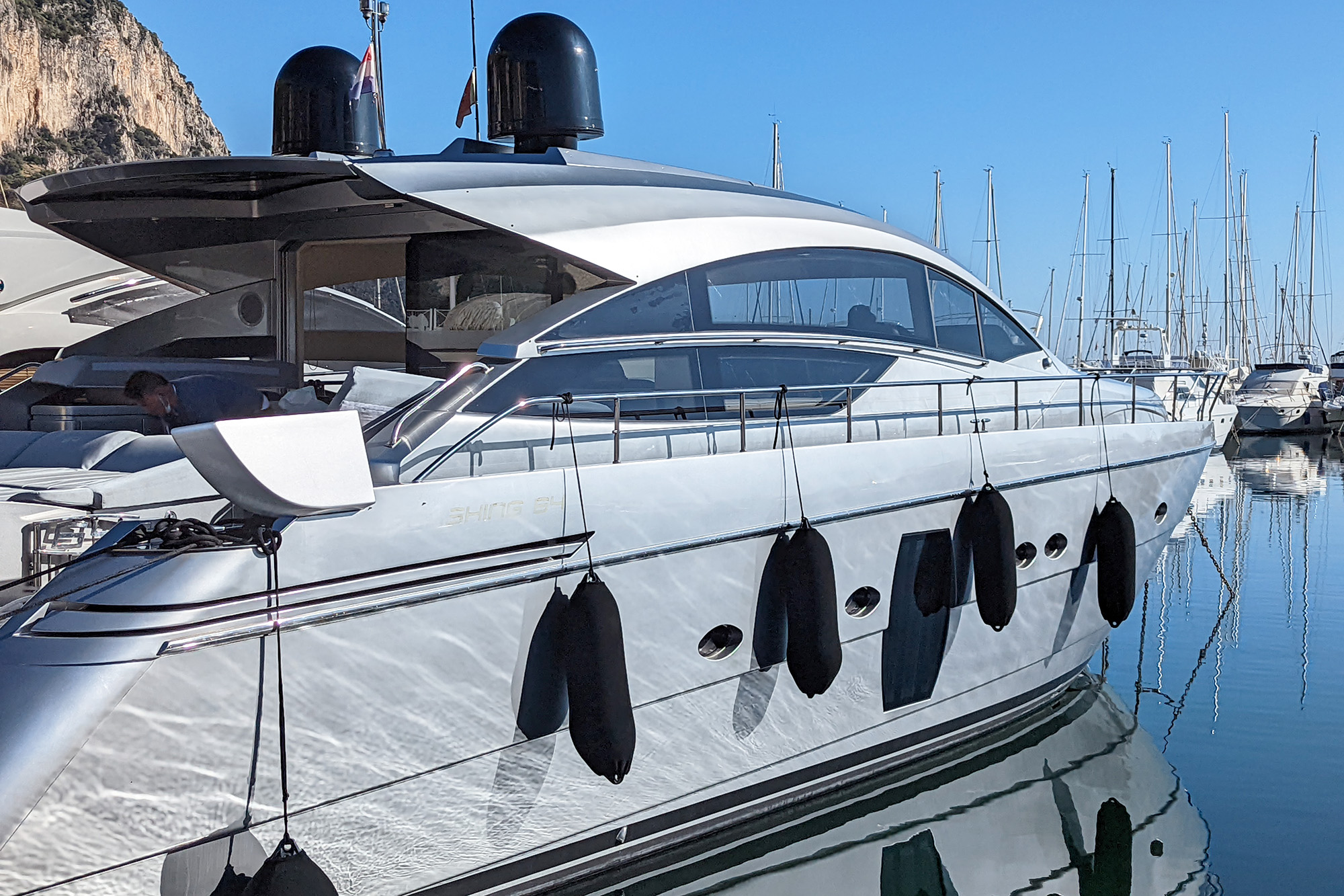 Pershing 64 Yachts for Sale - Pershing 64 Prices - TWW Yachts