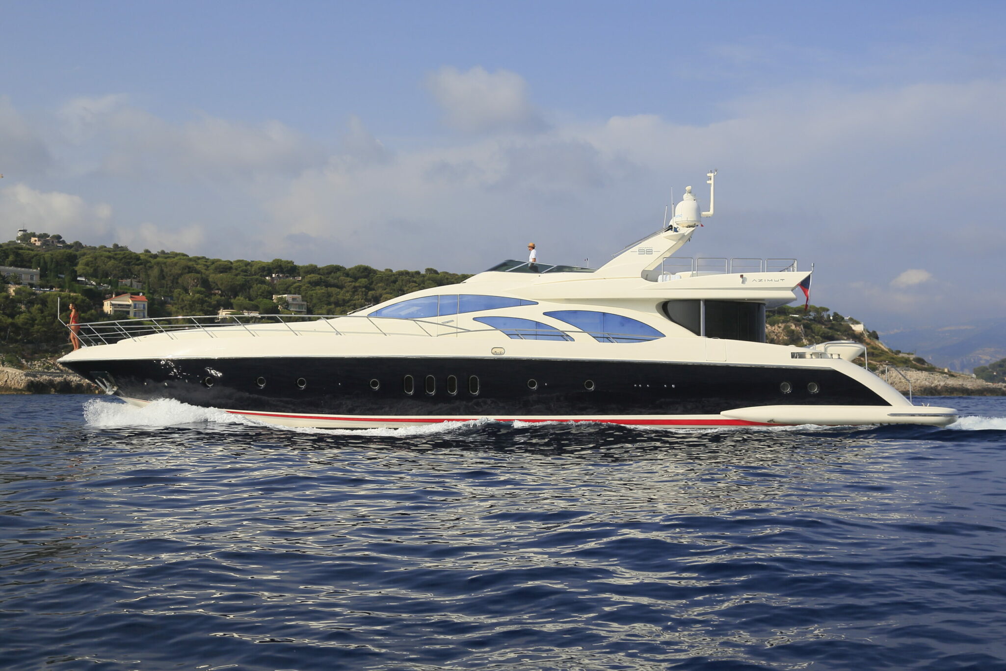 Azimut 98 Leonardo for Sale - Azimut 98 Price - TWW Yachts