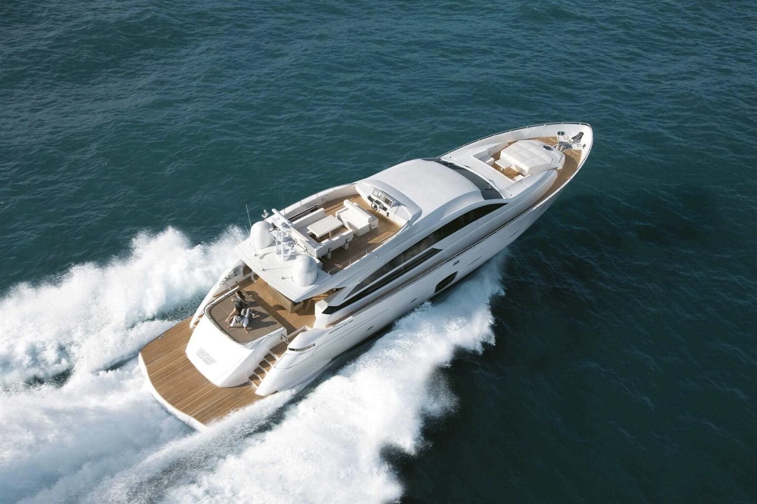 DORIS V Yacht Features | TWW Yachts