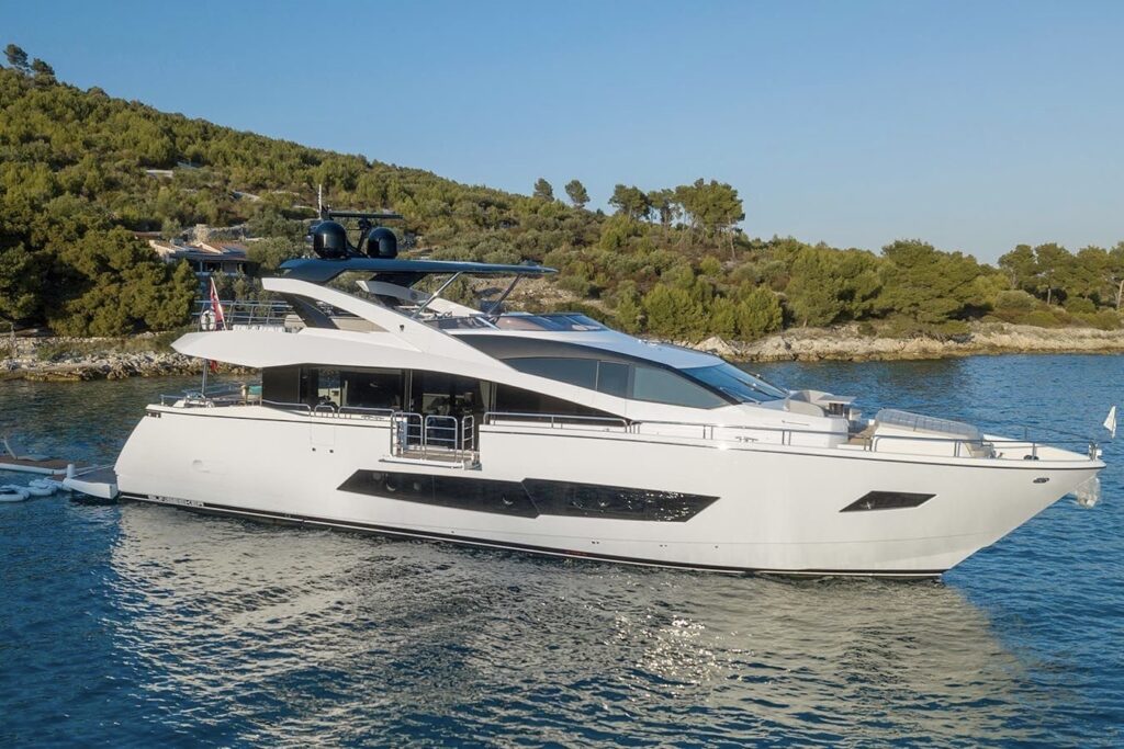 HUNKY DORY OF LONDON Yacht for Charter - HUNKY DORY OF LONDON Yacht ...