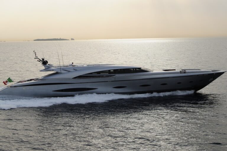 MY TOY Yacht Features | TWW Yachts