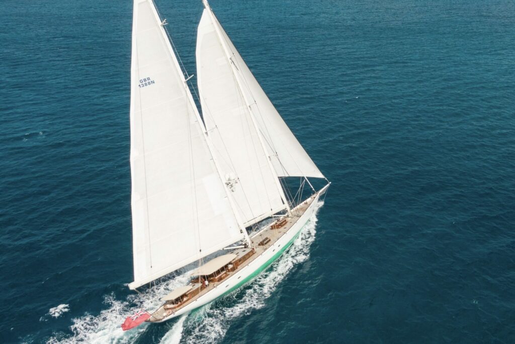 ATHOS Yacht Layout | TWW Yachts