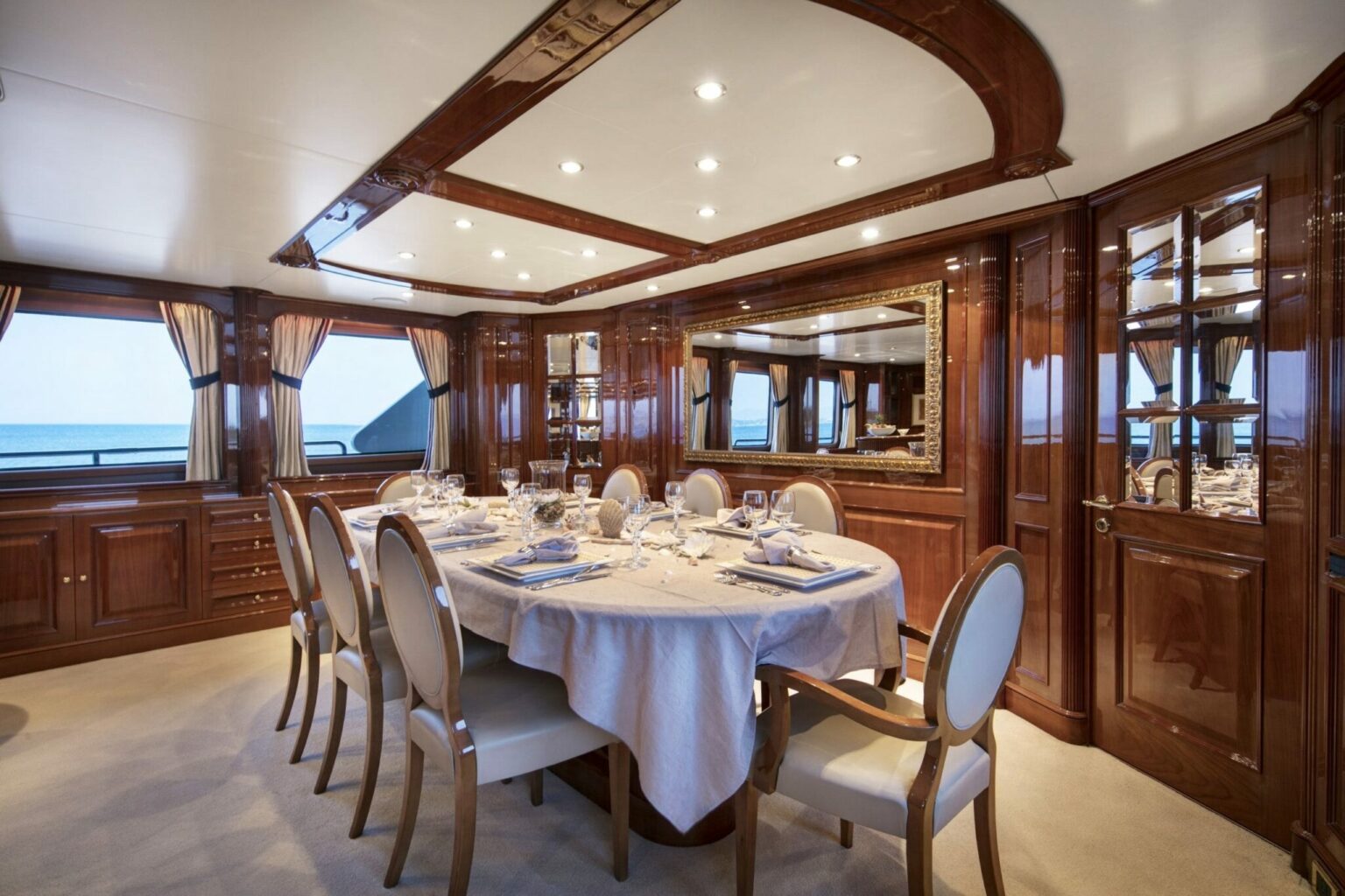 DXB Yacht Interior | TWW Yachts