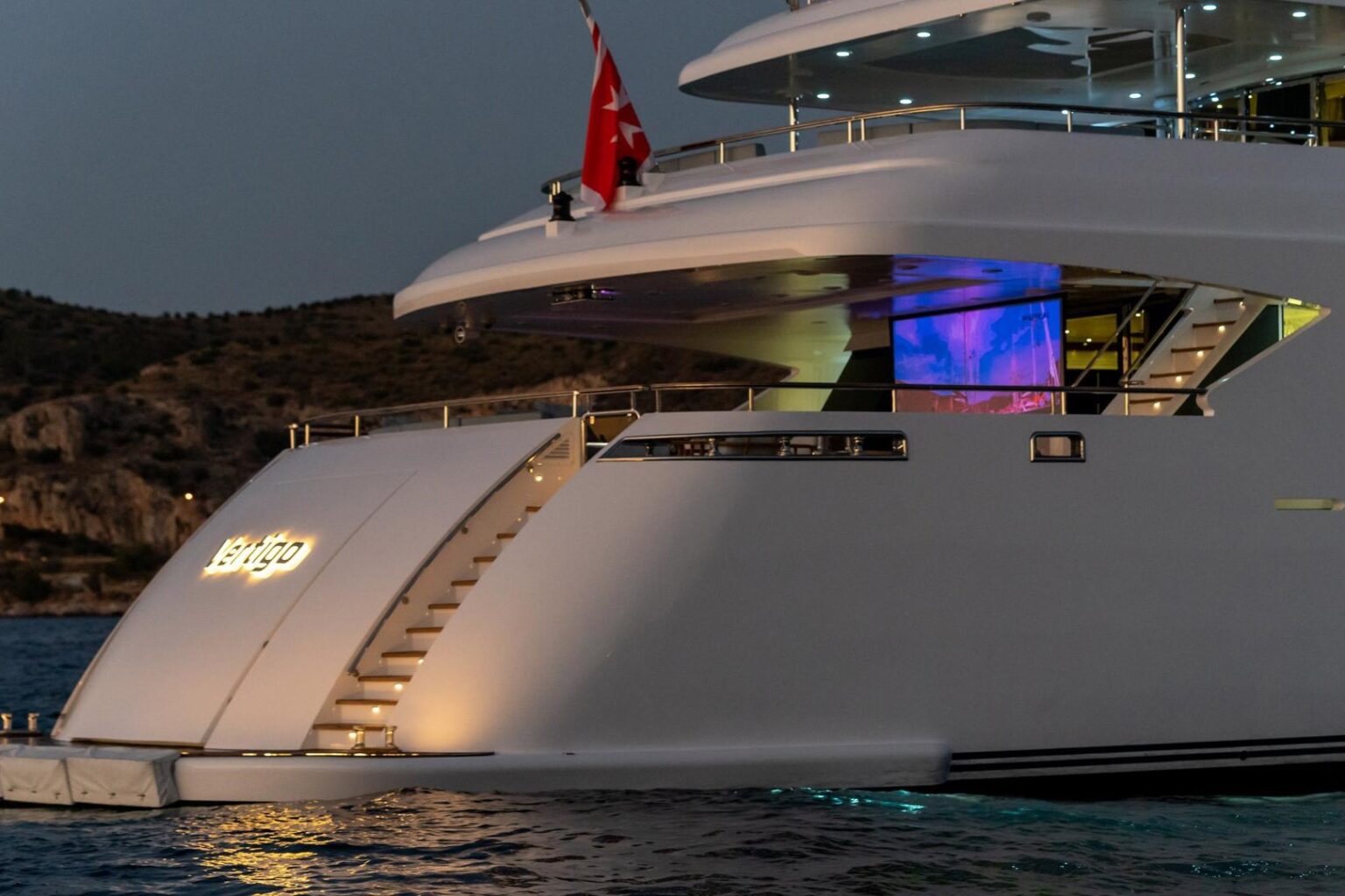 VERTIGO Yacht Features | TWW Yachts