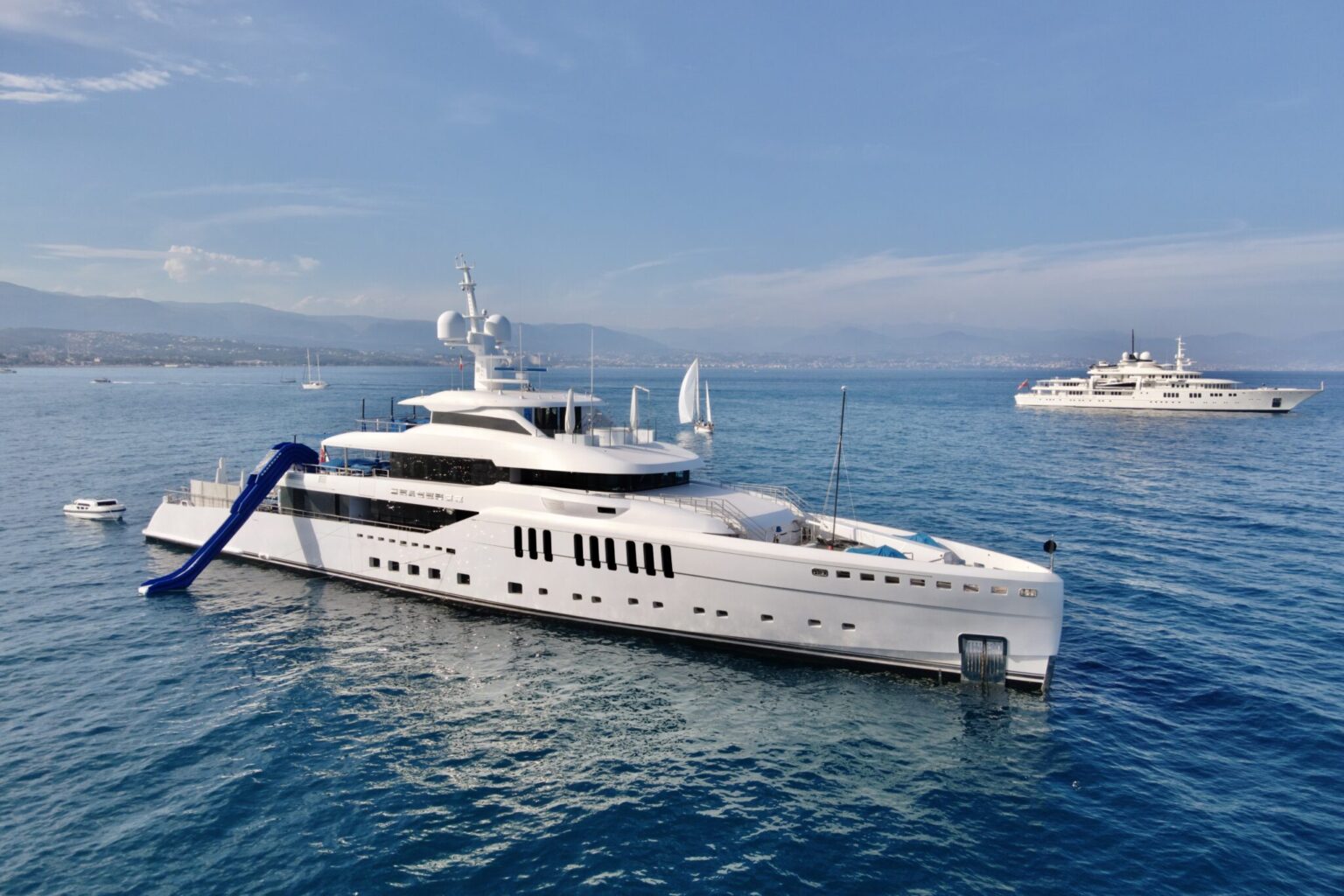 Superyacht Inflatables - Inflatables for Yachts Price - TWW Yachts