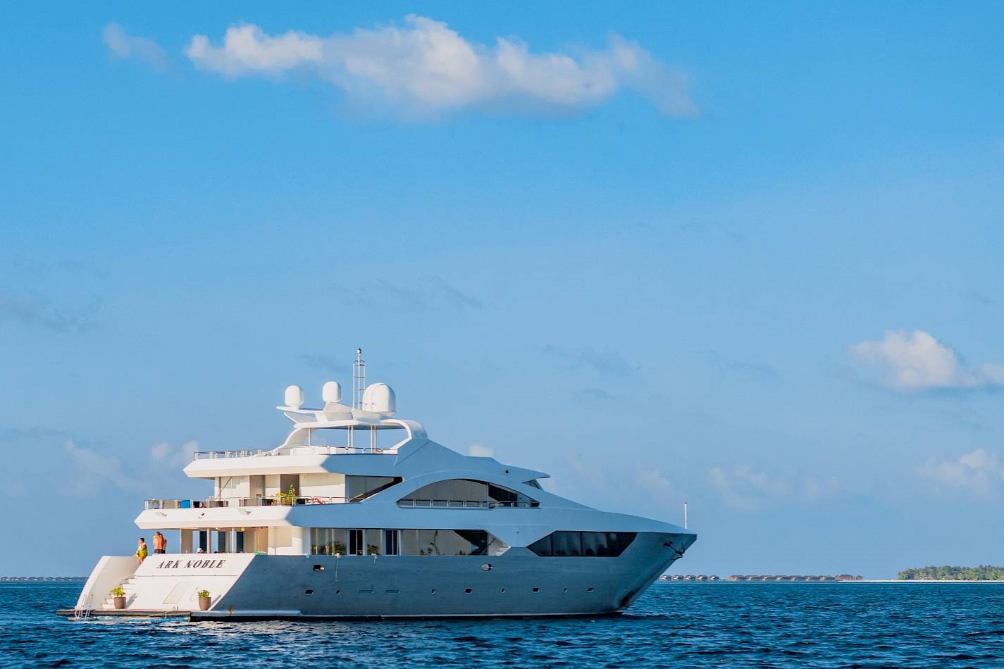 ARK NOBLE Yacht Features | TWW Yachts